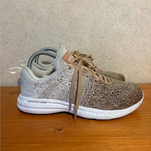 APL | Shoes | Apl Techloom Pro Womens Running Sneakers Size 8 Rose Gold ...